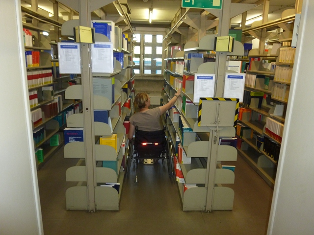 Central Library | Service Center for Barrier-Free Study